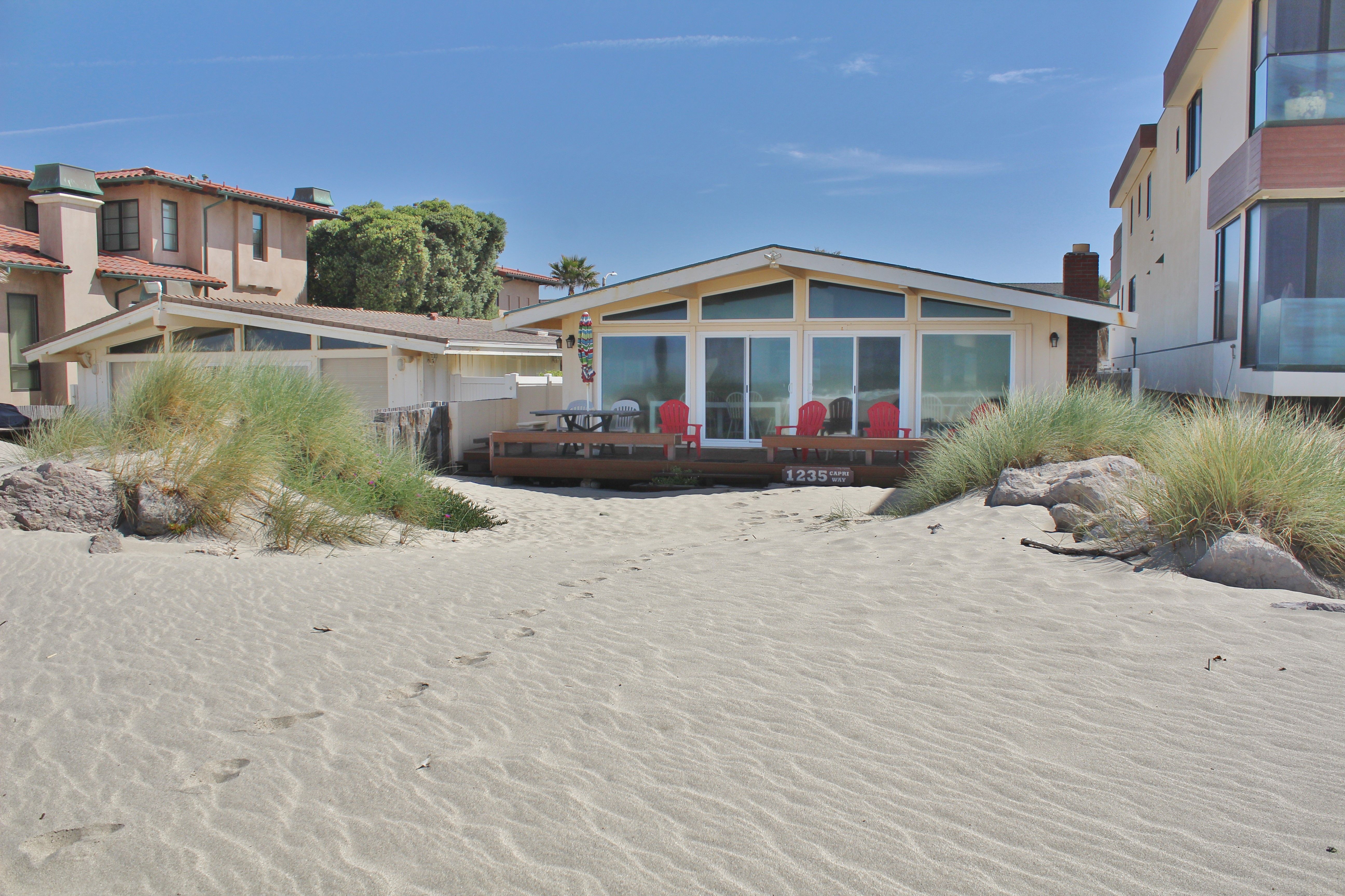 1235C - Capri Beach Retreat | RE/MAX Gold Coast Property Management