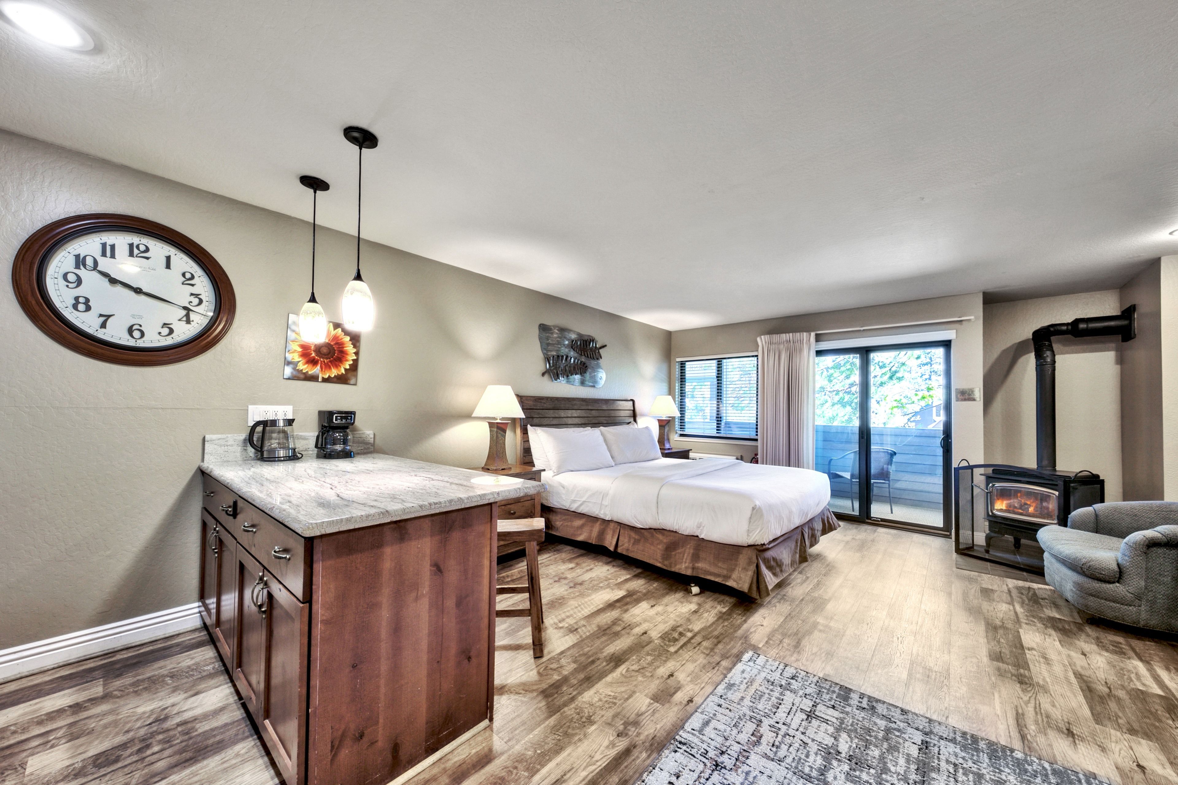 Studio Lakeland Village Tahoe Condo with Pool, Sauna & Beach | RnR ...