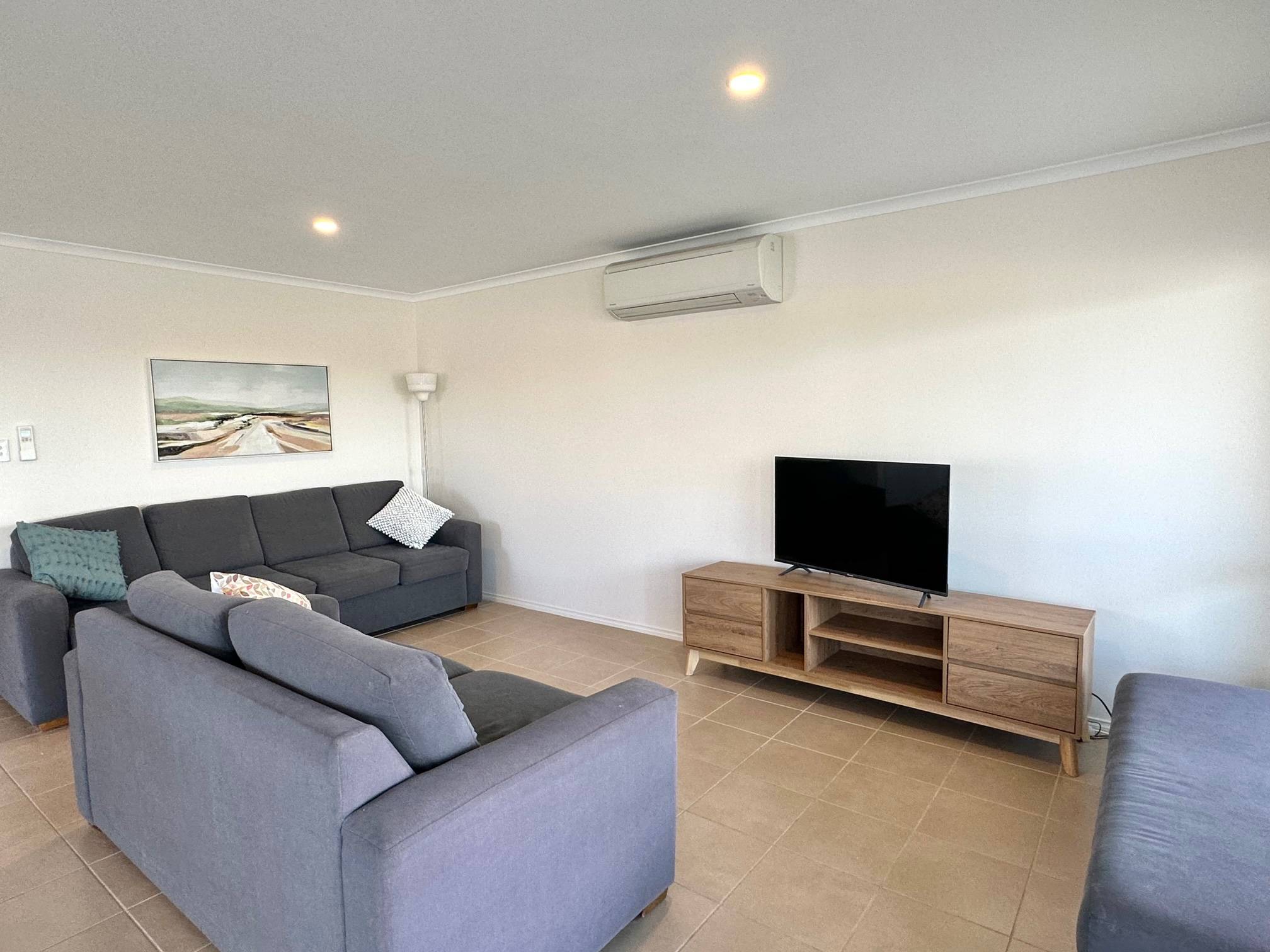 28 DeGuichen - 28 DeGuichen Drive | Robe Holiday Rentals