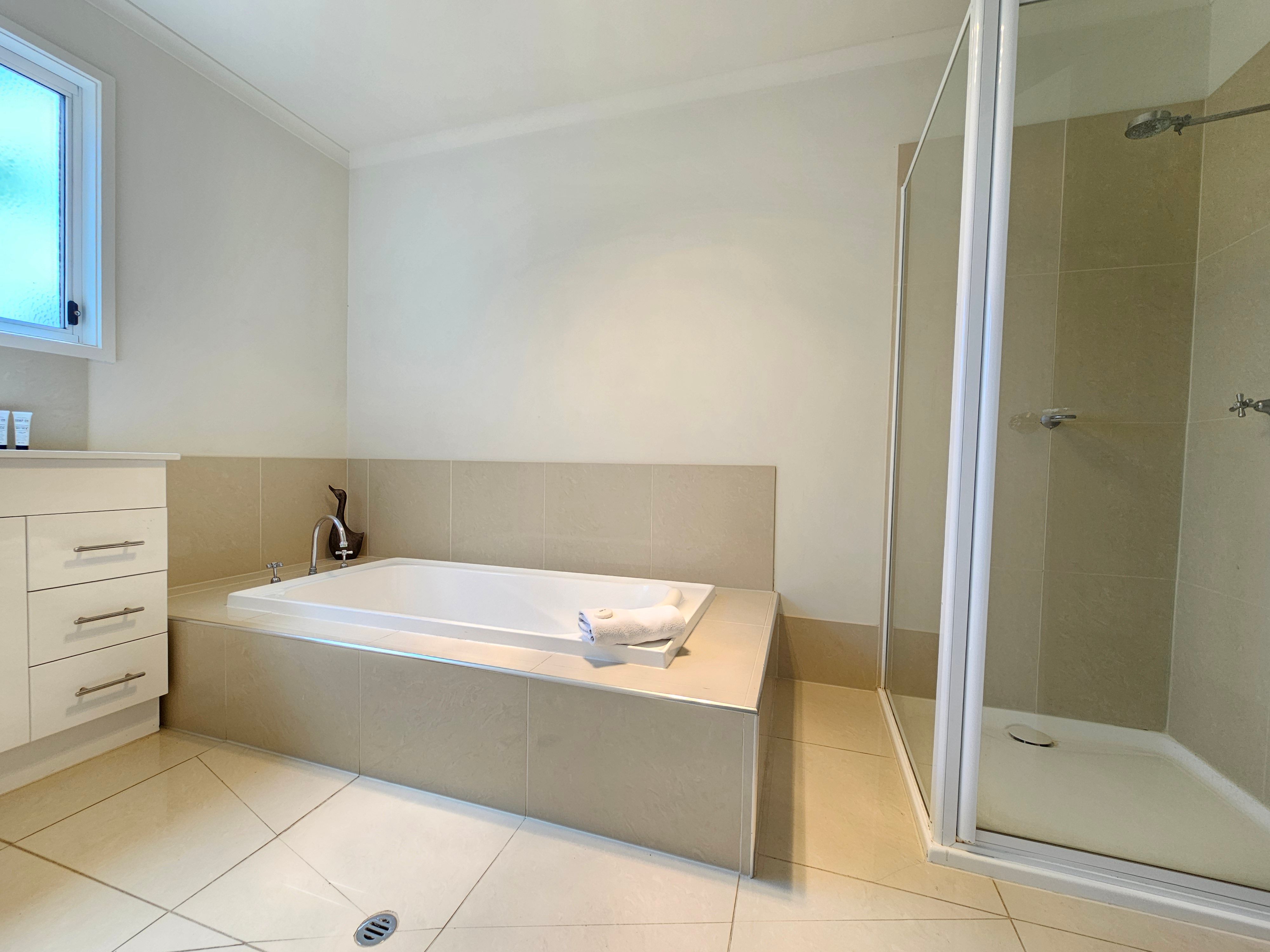Tallara @ Robe - 16 DeGuichen Drive | Robe Holiday Rentals
