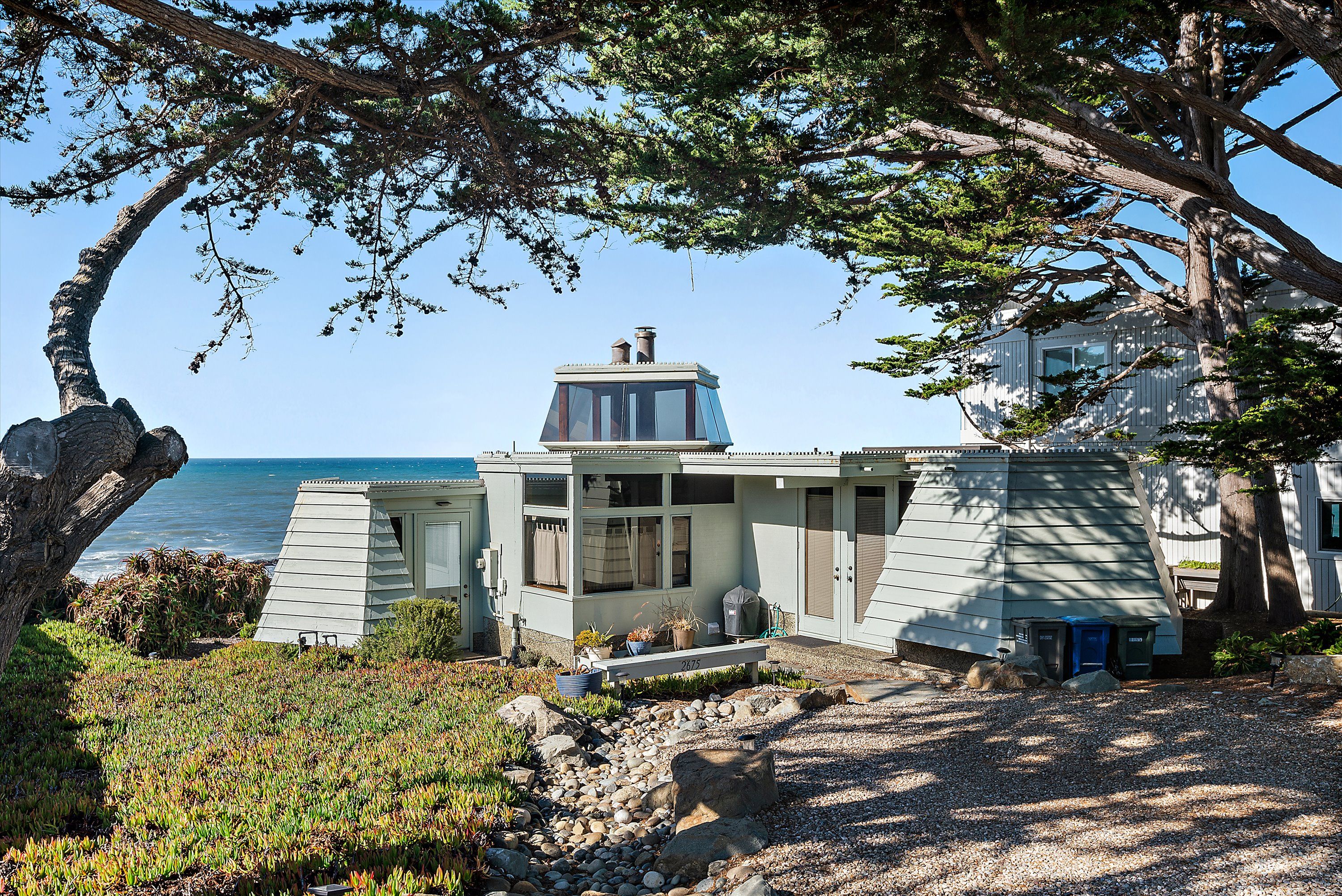 Oceanfront Cottage | Scenic Coast Property Management