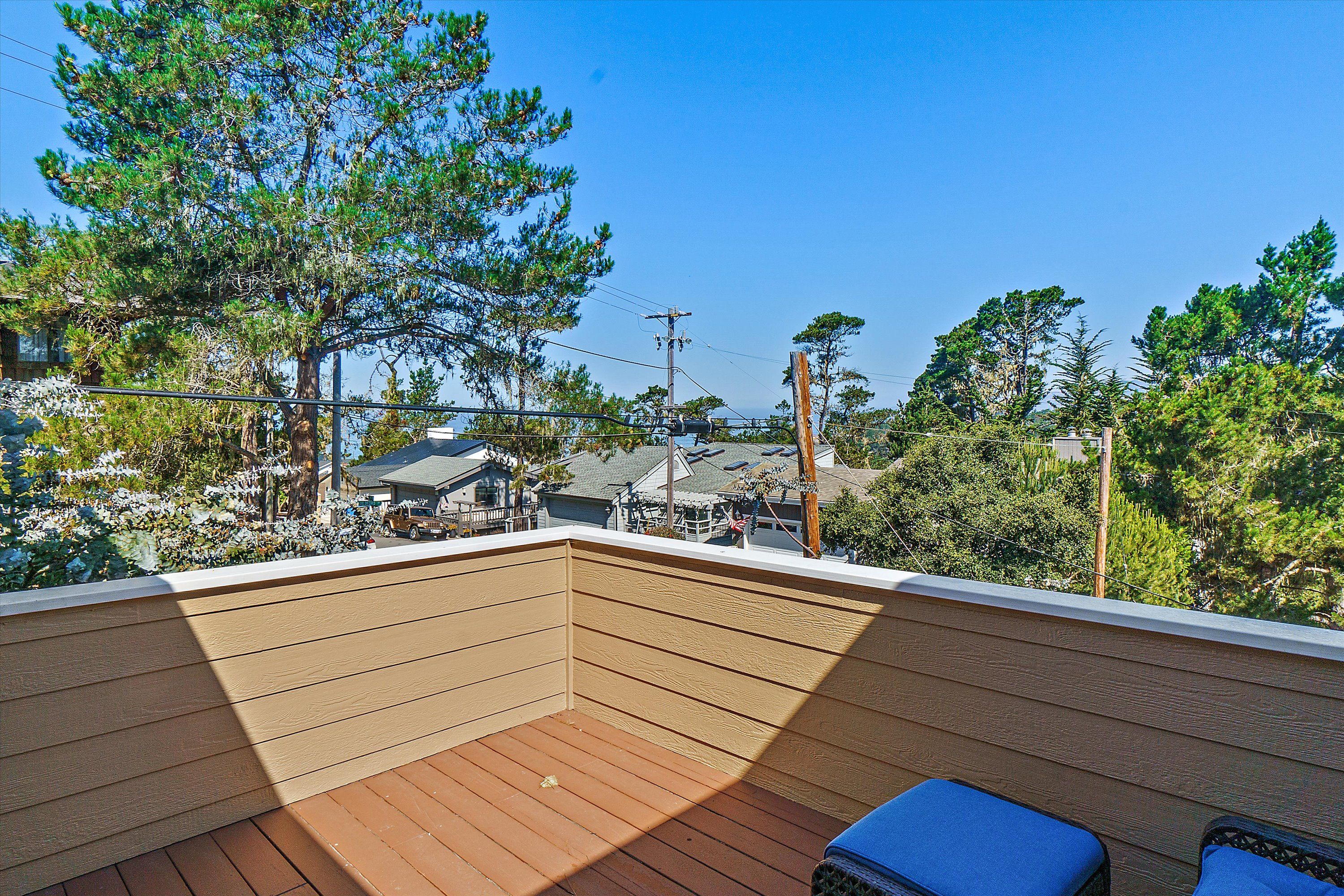 Ridgecrest Retreat | Scenic Coast Property Management