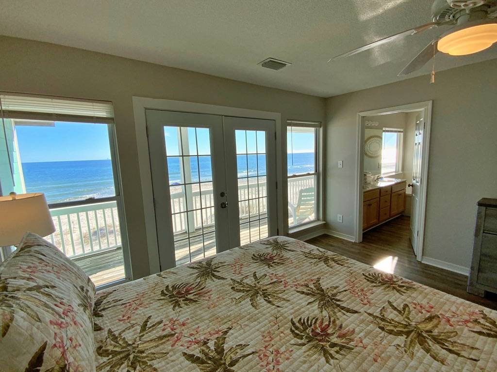 The Commodore West | Coastal View Vacations