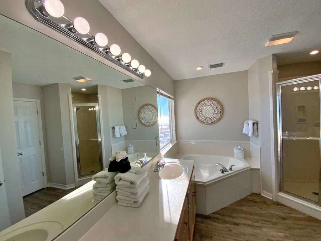 The Commodore West | Coastal View Vacations