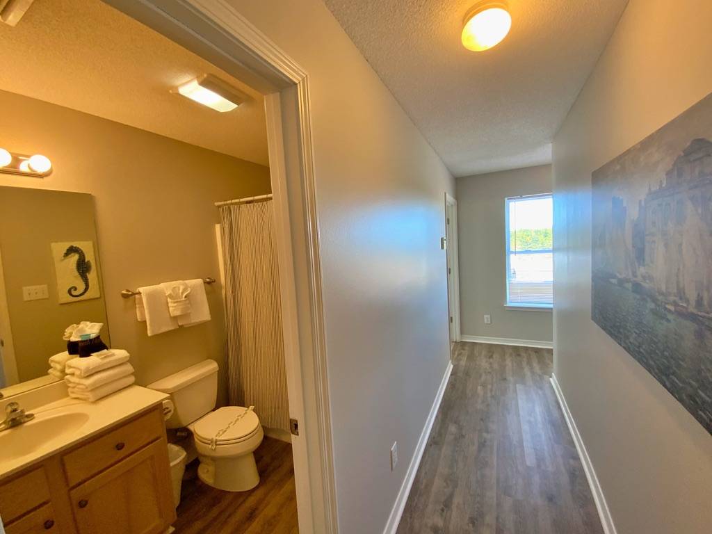 The Commodore West | Coastal View Vacations