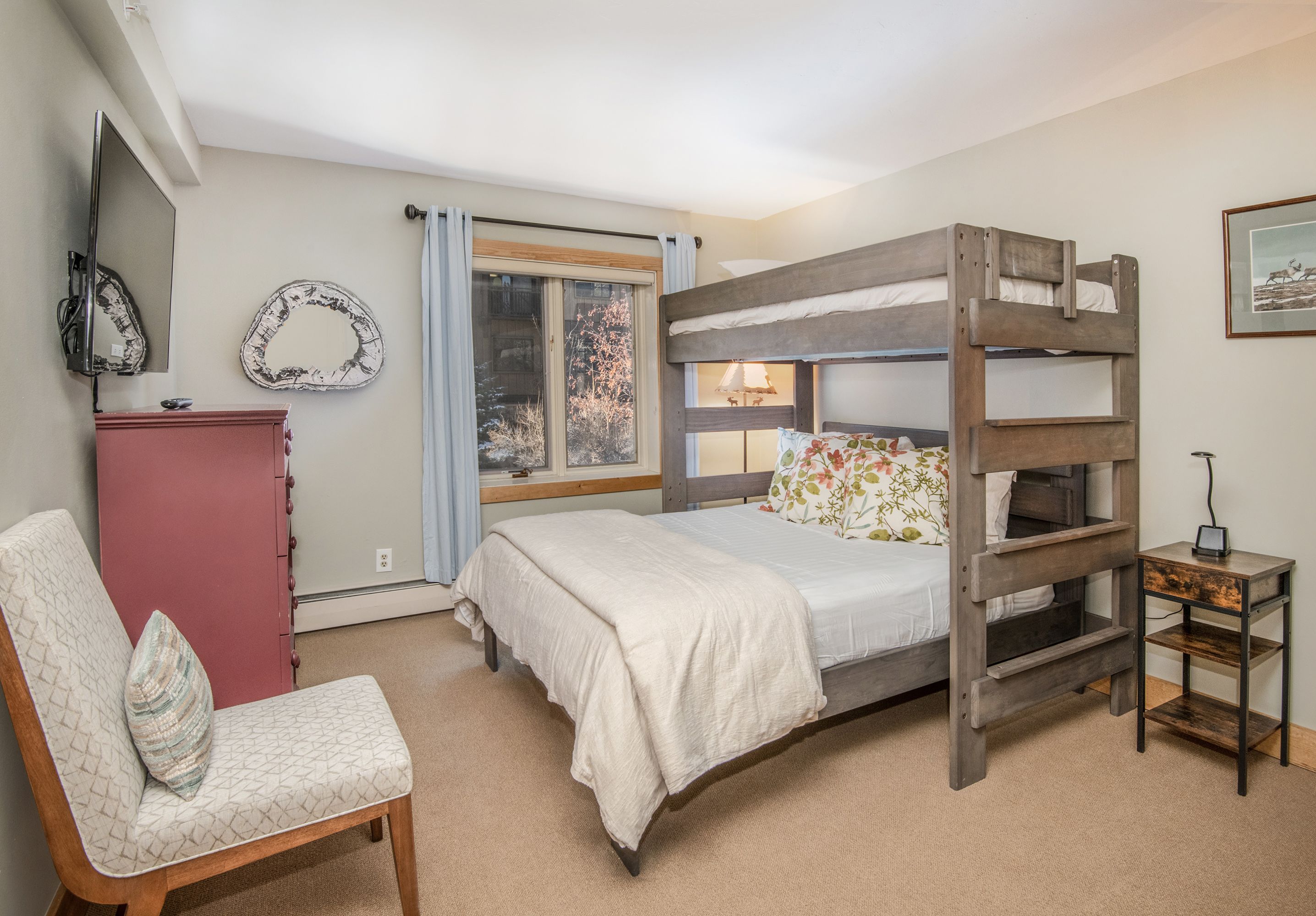Westwind 208B Hotel Room in Lionshead Village | Westwind at Vail