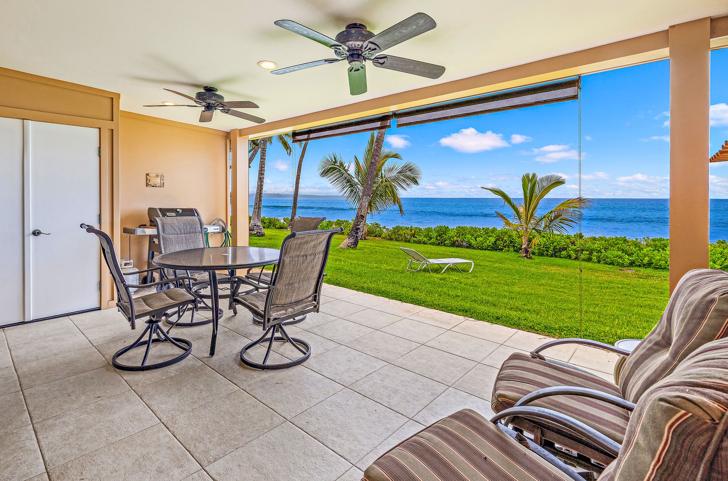 Puamana 43-2 Superior Oceanfront