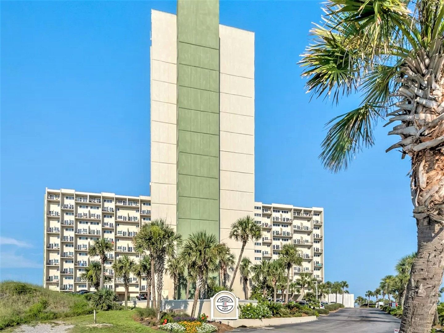 Pinnacle Port A337 | Panhandle Getaways